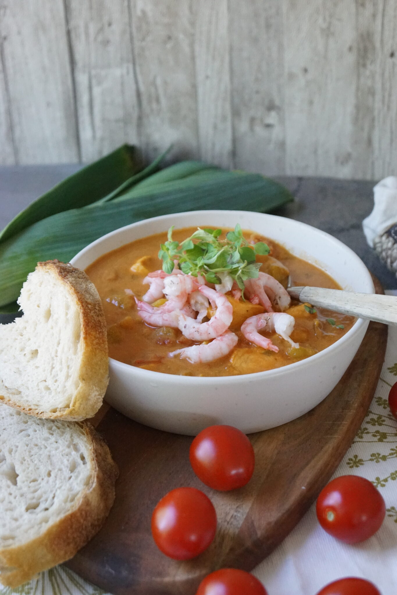 Lyxig fiskgryta med tomat och saffran i slowcookern – Lindas Mathörna